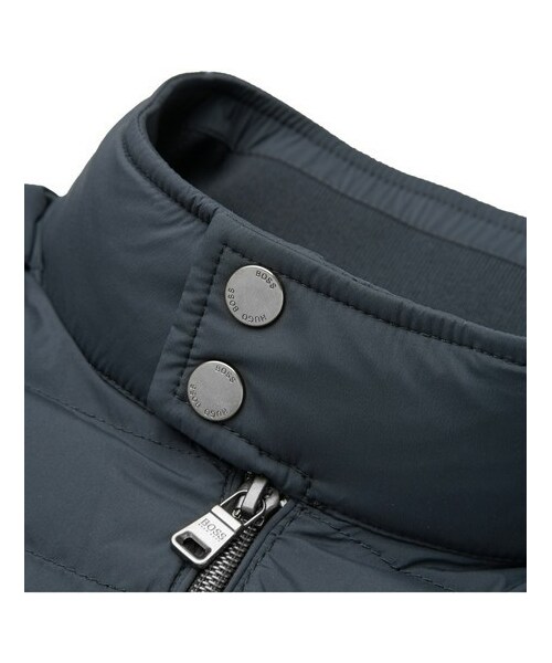 HUGO BOSS（ヒューゴボス）の「Quilted Down-Filled Shell Jacket（）」 - WEAR